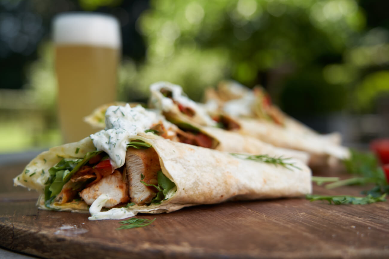 Kipwraps met Grieks tintje - Kiprecepten.nl