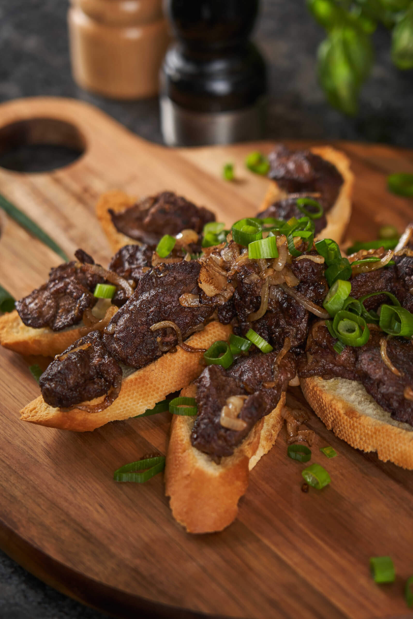 Kippenlever op crostini's - Kiprecepten.nl